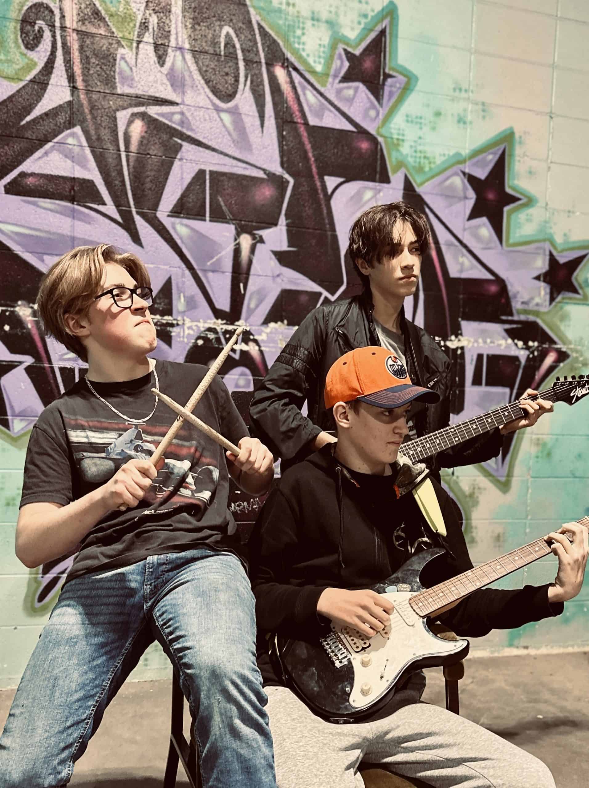 DEAD HAWK | Backbeat