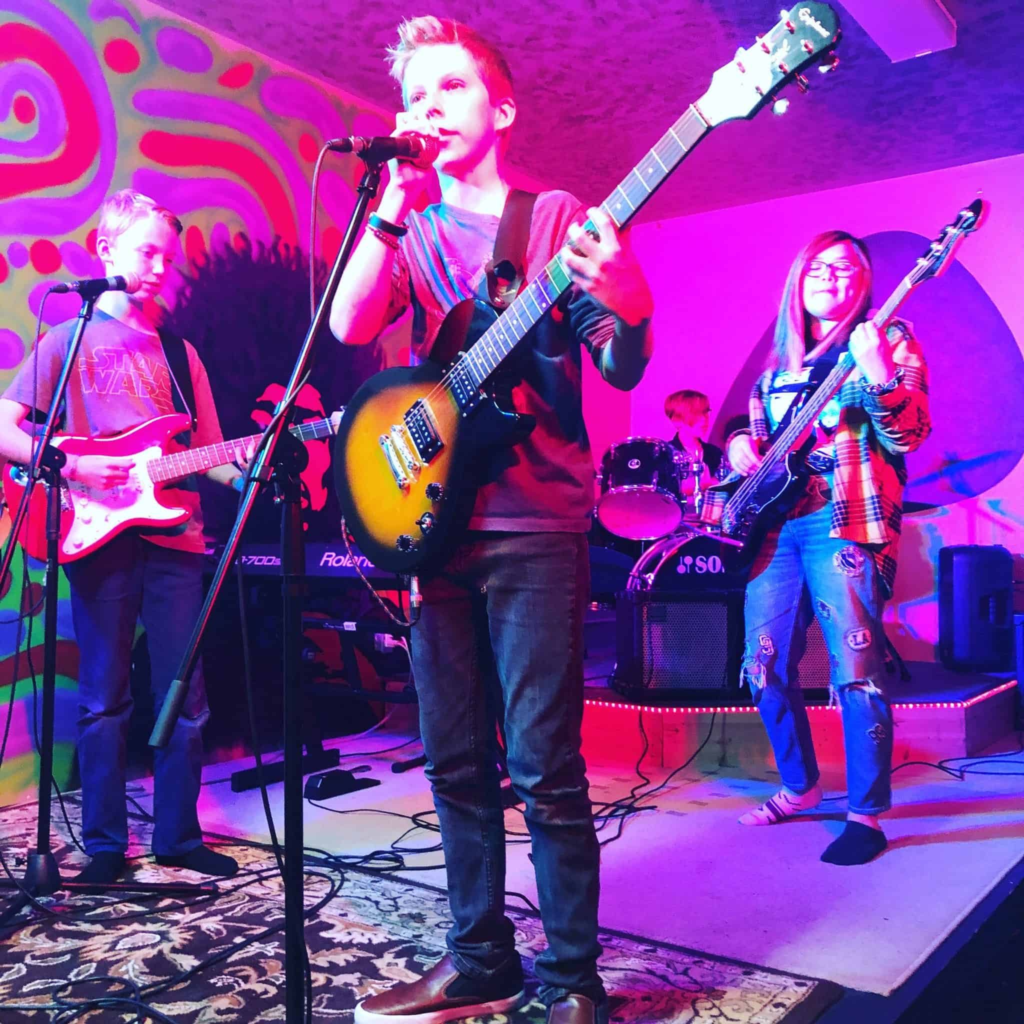 Meet The Sidebottoms | Backbeat